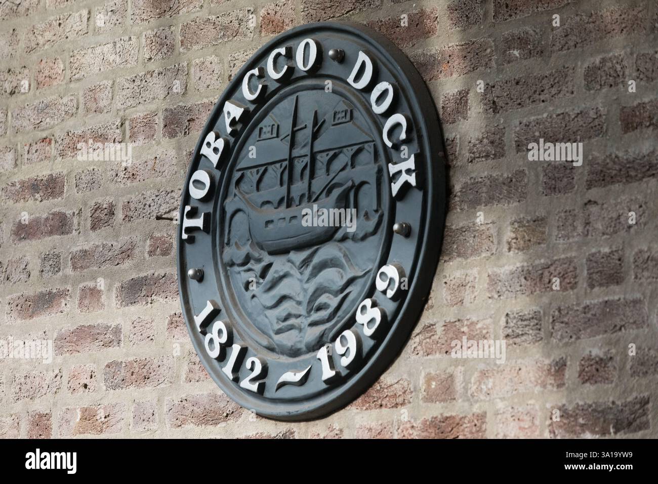 Maritime history plaque hi-res stock photography and images - Alamy