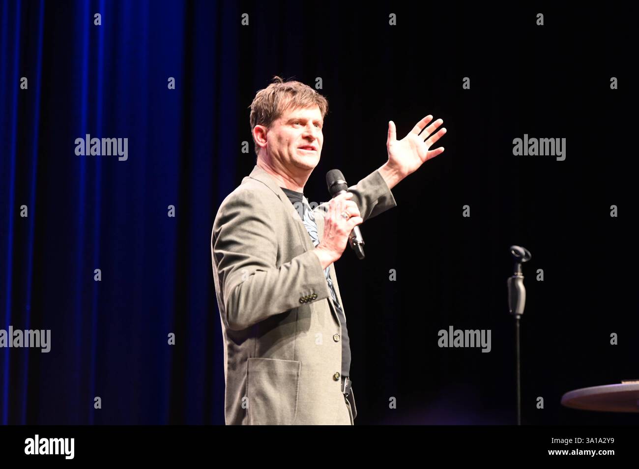 Michael Altinger, Die letzte Tasse Testosteron, Salzburg, Premiere ...