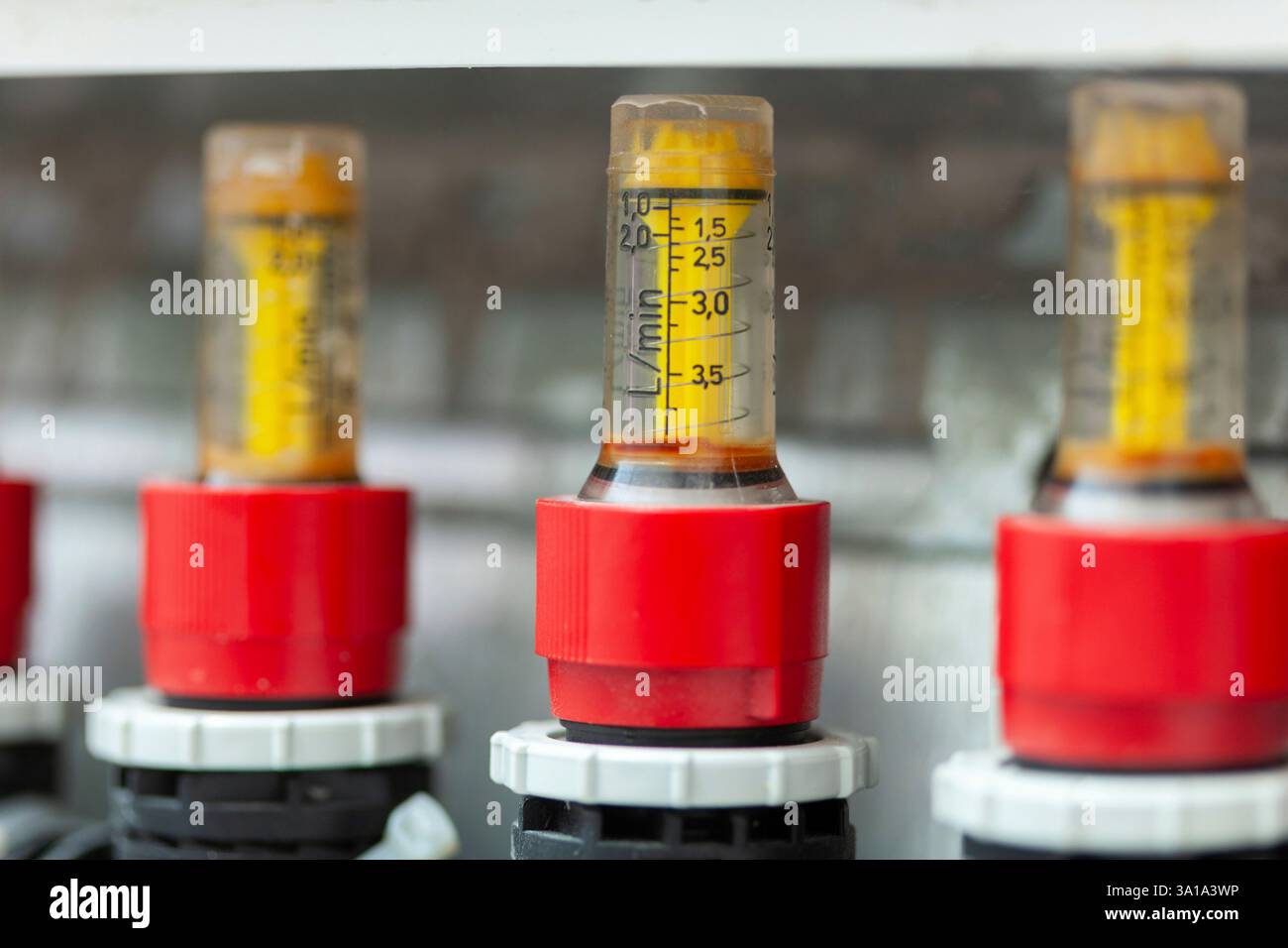 Flowmeter regulator hi-res stock photography and images - Alamy