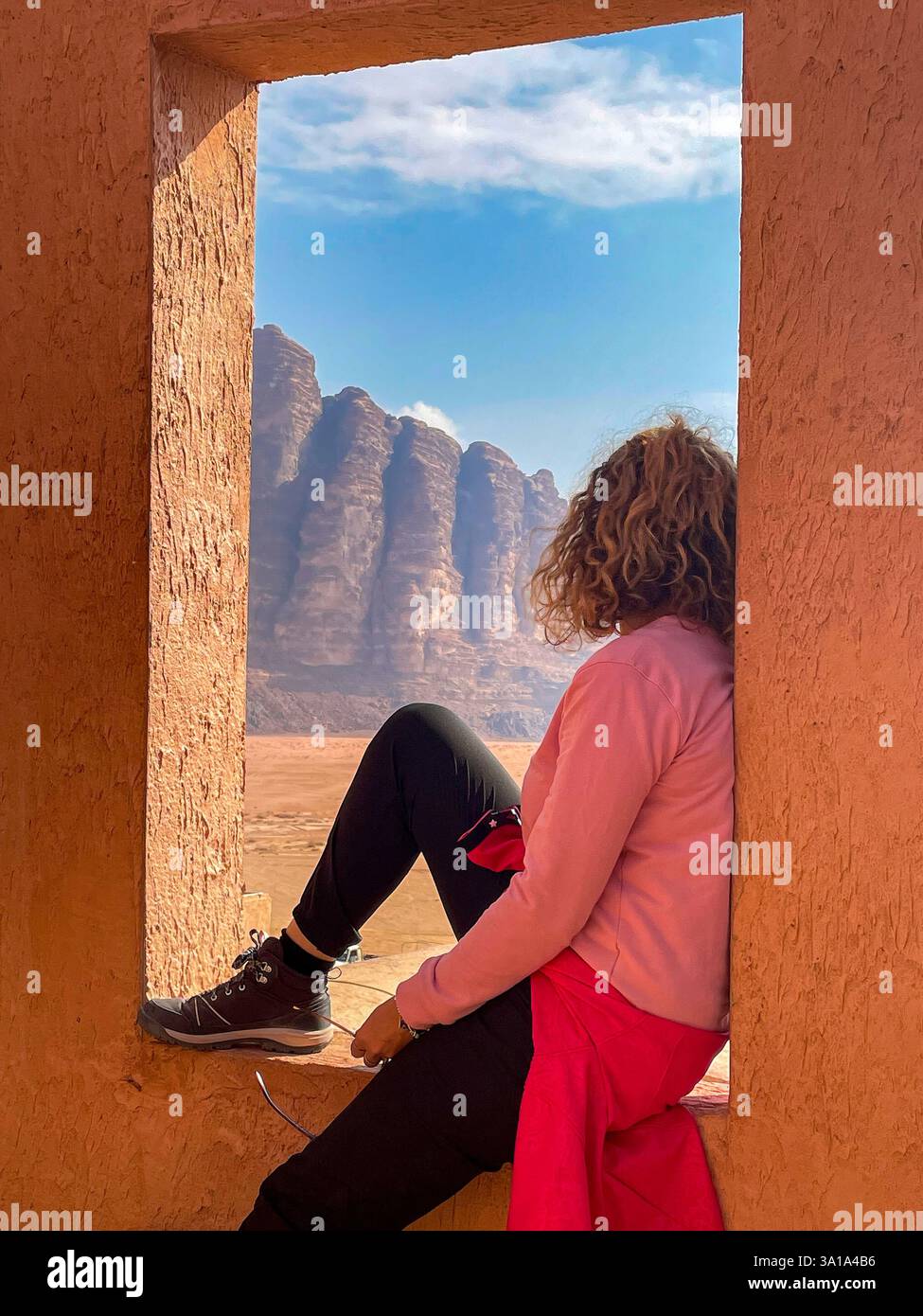 Seven Pillars of Wisdom. Beautiful rock formation on entry in Wadi Rum ...