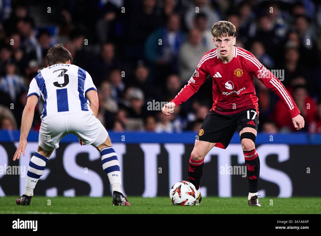 Alejandro Garnacho of Manchester United with the ball during the UEFA ...