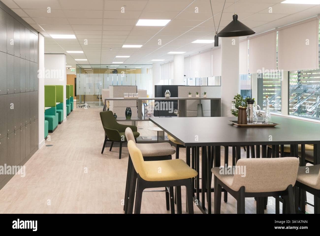 Shared office space Regus Stock Photo - Alamy