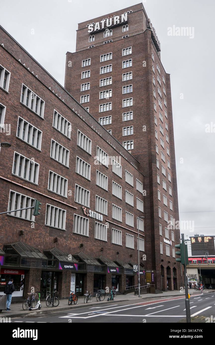 Hansa-Hochhaus, former headquarters of the Saturn company, North Rhine ...