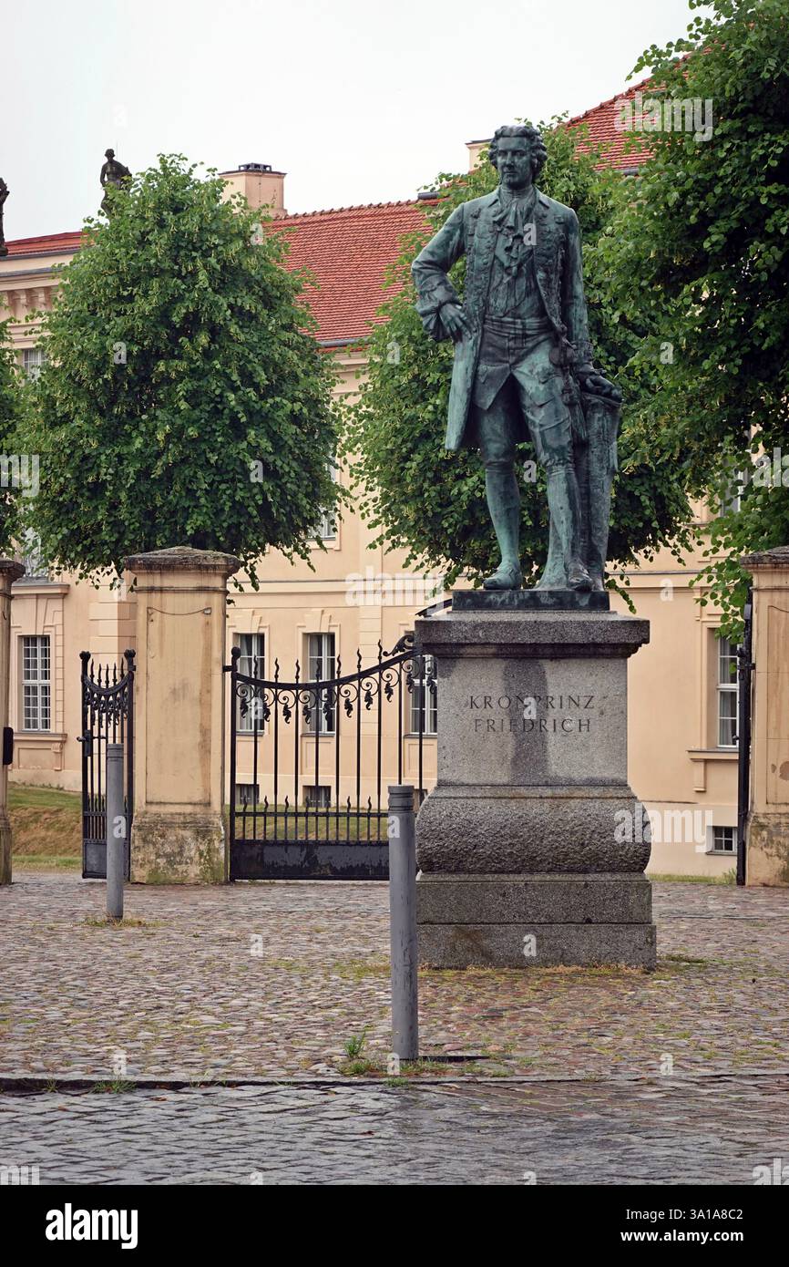 Monument to Crown Prince Friedrich in front of Rheinsberg Castle ...