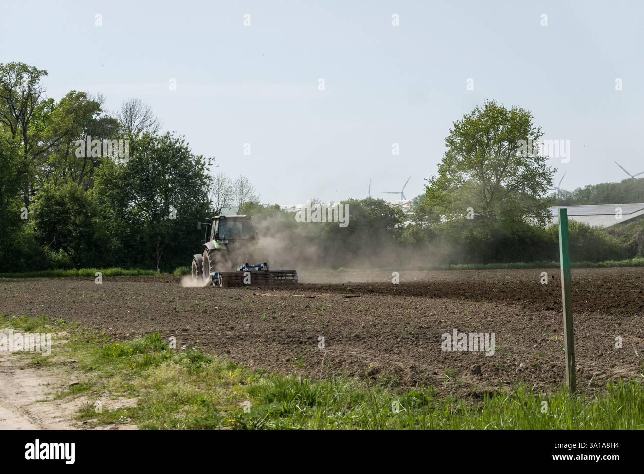 Field acre tractor farmer hi-res stock photography and images - Alamy
