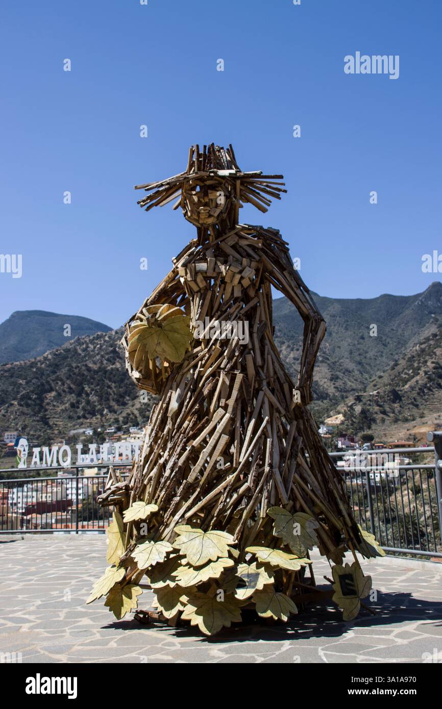 Sculpture to the peasant women of vallehermosa by luigi stinga hi-res ...