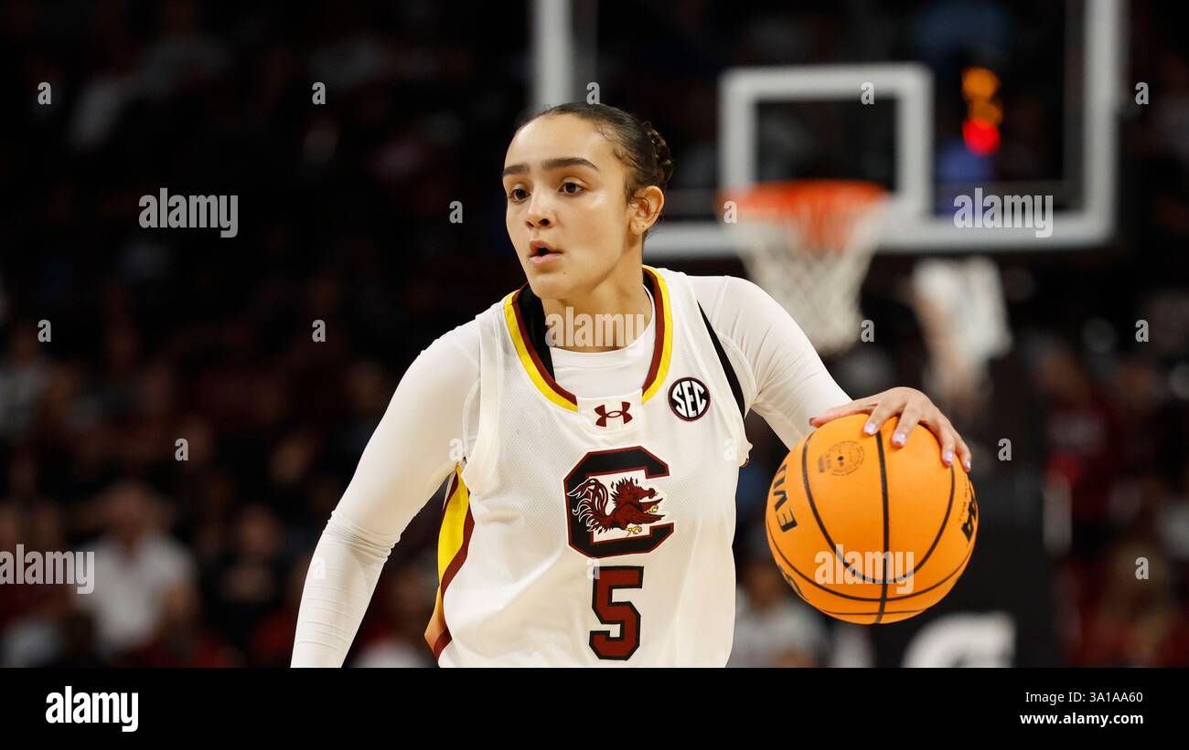 South Carolina guard Tessa Johnson brings the ball upcourt during the ...