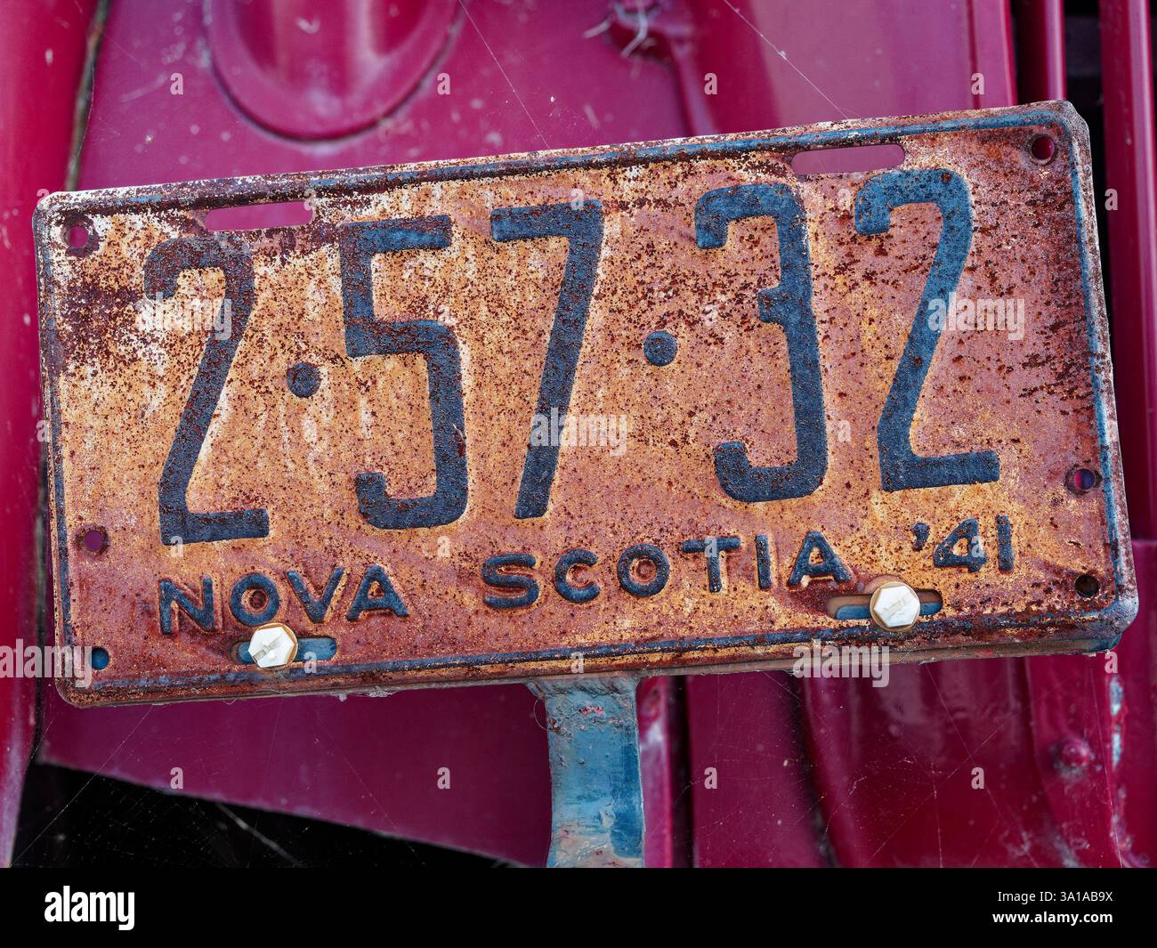 1941 licence plate hi-res stock photography and images - Alamy