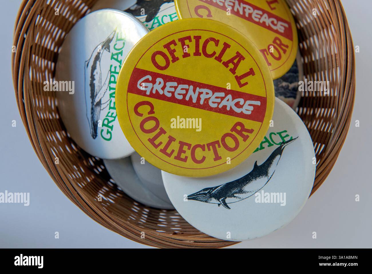 Official greenpeace collector hi-res stock photography and images - Alamy
