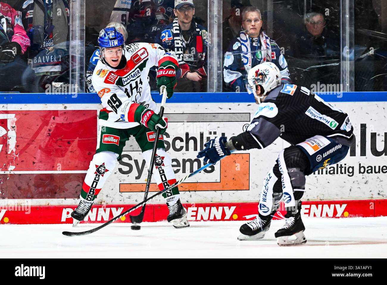 Iserlohn, Deutschland. 07th Mar, 2025. Mark Zengerle (Augsburger ...