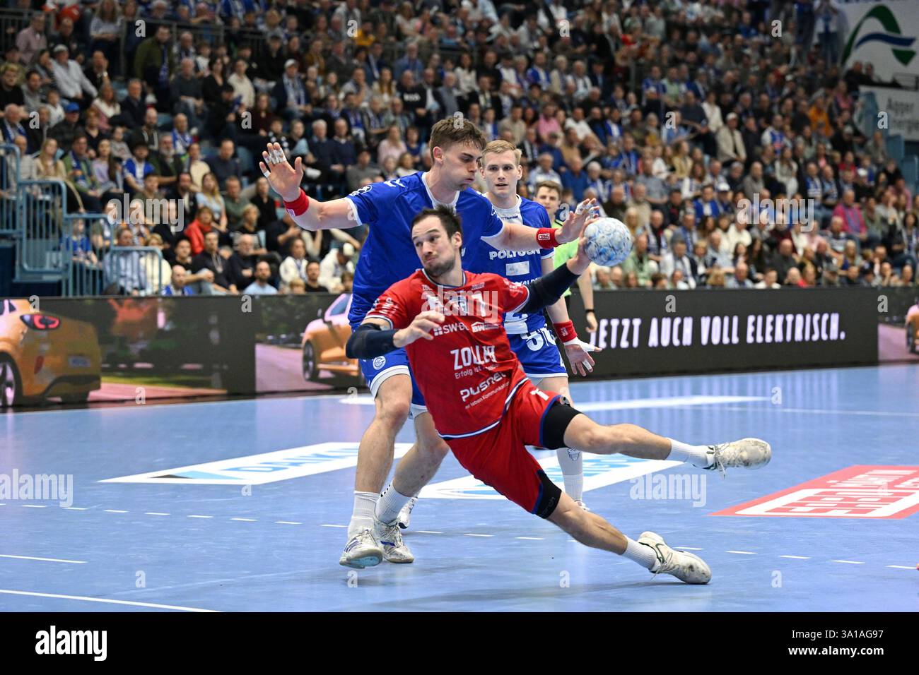 Gummersbach, Deutschland. 07th Mar, 2025. Dominik Claus (SG BBM ...