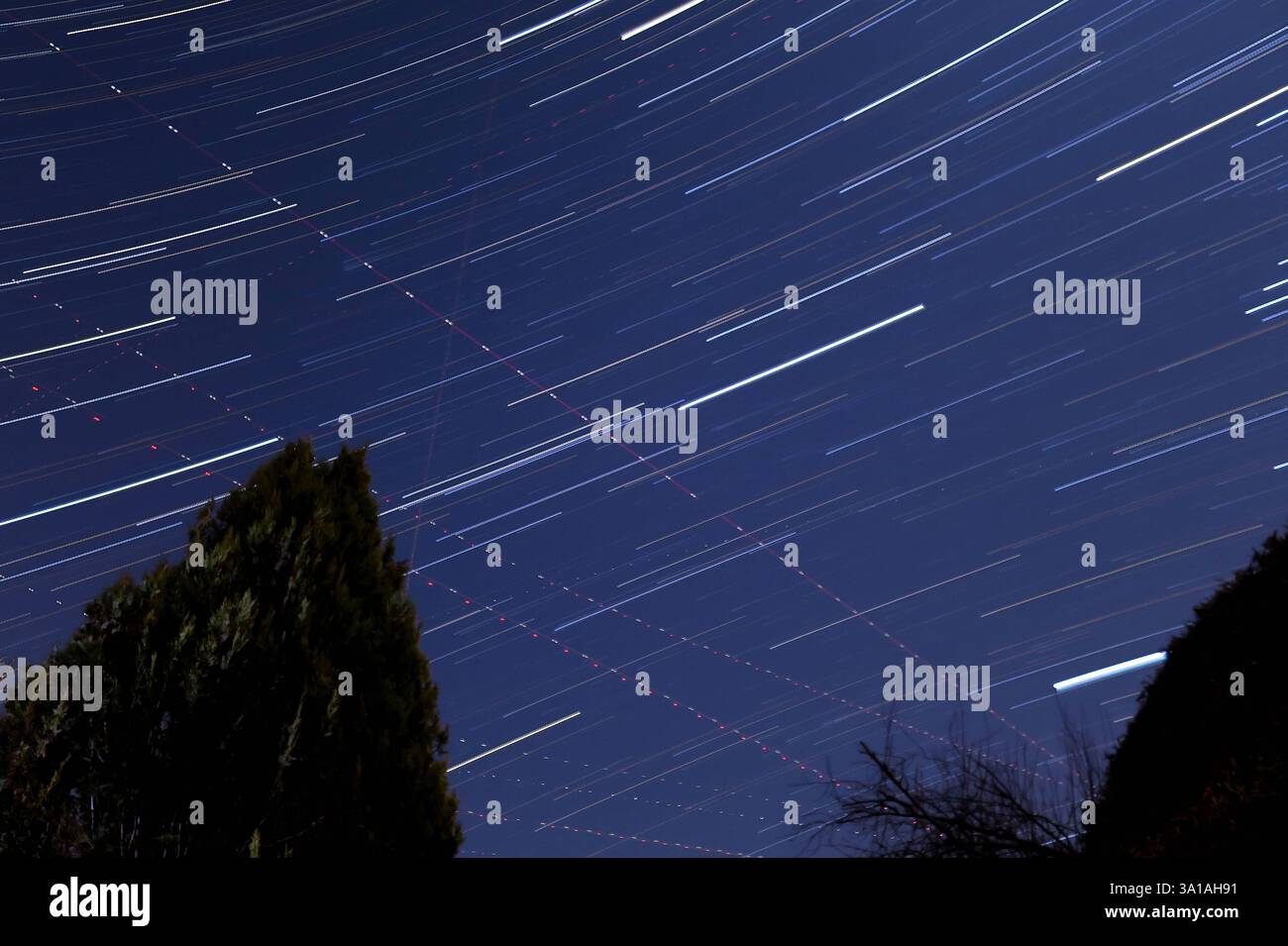 Hier im Bild Startrails, der Nachthimmel mit Sternenspuren ...