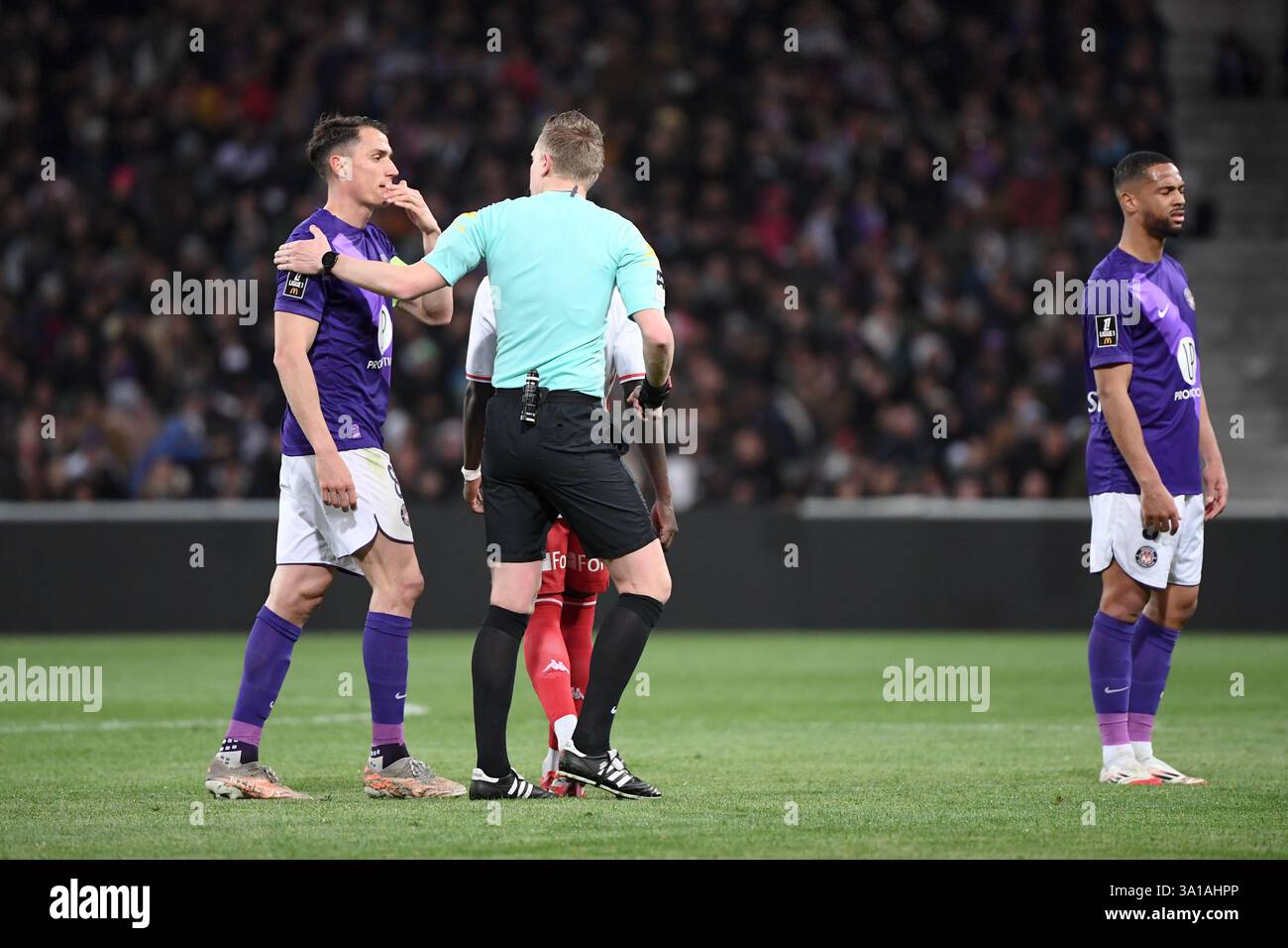 08 Vincent SIERRO (tfc) during the Ligue 1 McDonald's match between ...