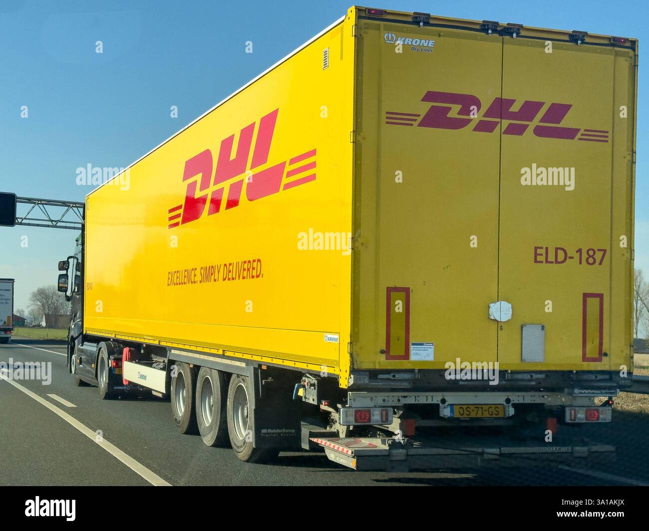 Deutschland, Europa, Autobahn, DHL, Logistik, Lkw, Transportwesen ...