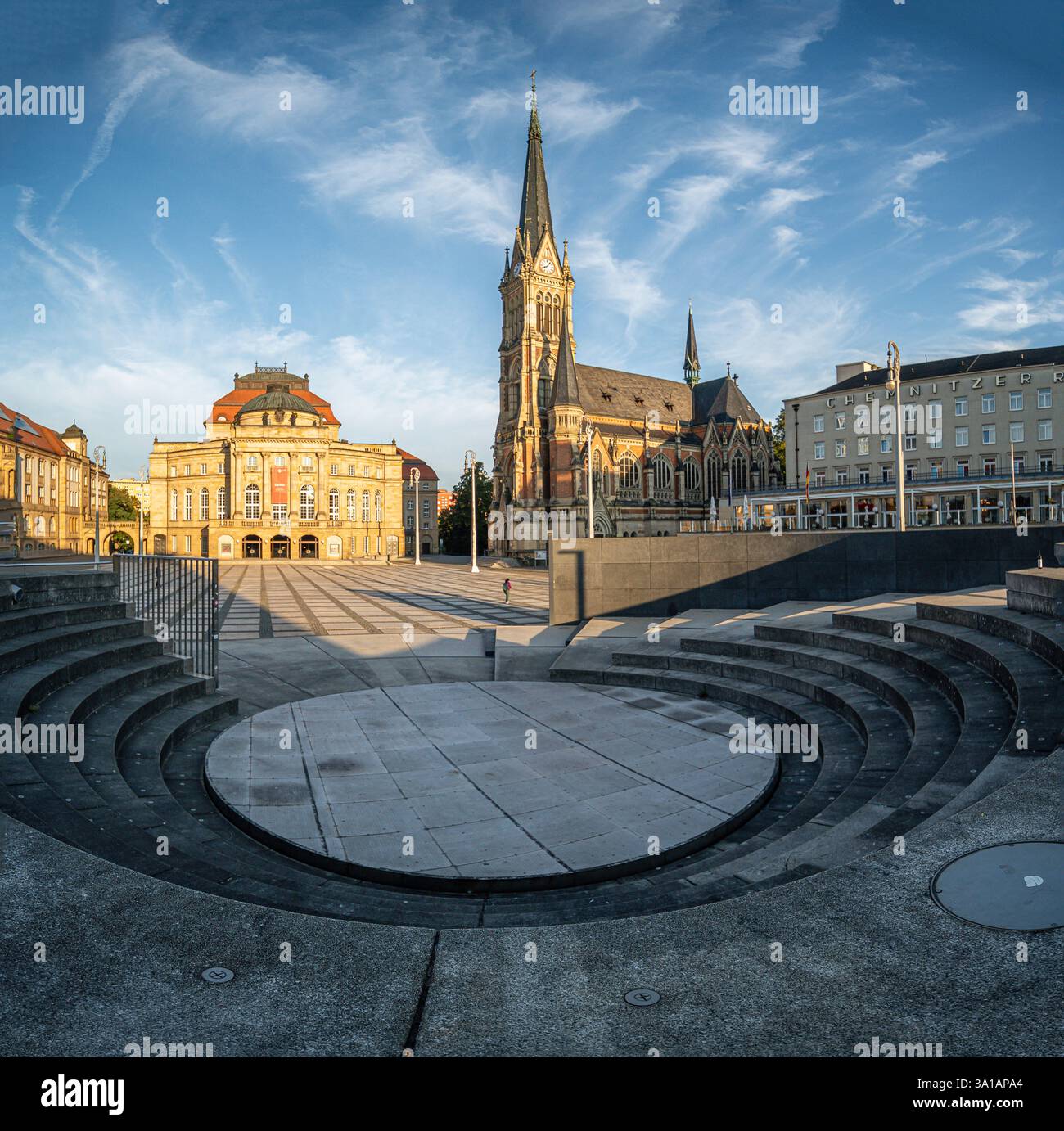 Theaterplatz with opera, Petrikirche and König-Albert Museum in ...