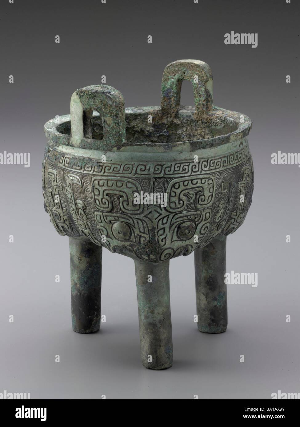 Ritual cooking vessel, about 1000 B.C.E Stock Photo - Alamy