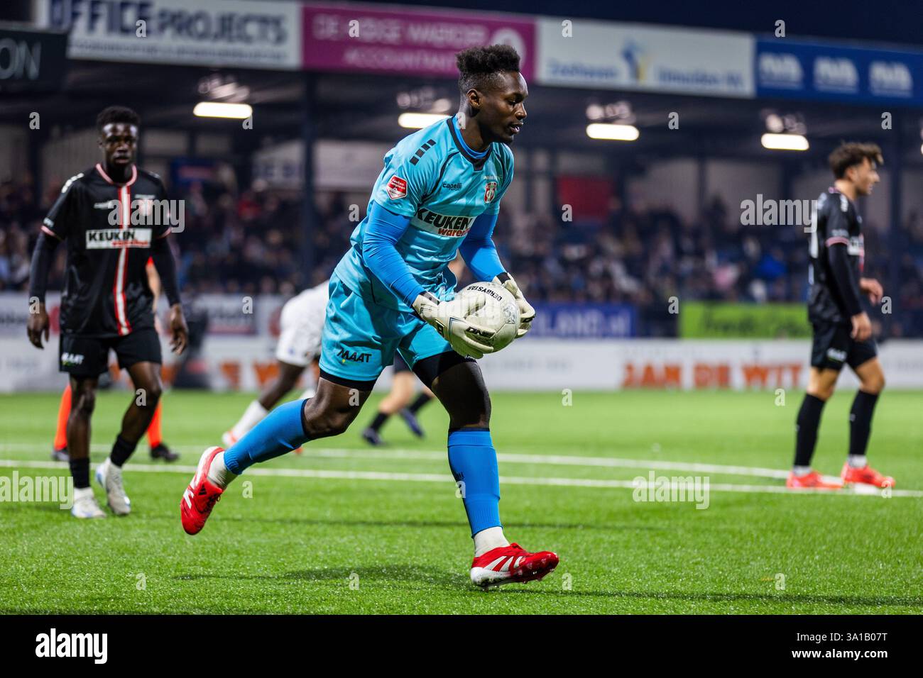 VELSEN, 07-03-2025, 711 Stadion. Dutch Football, Keuken Kampioen ...