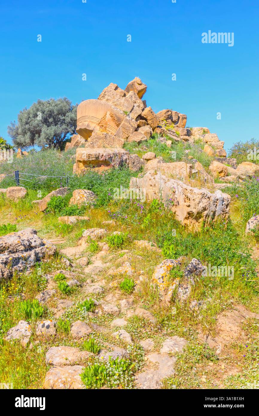 Temple of Olympian Zeus, Valley of Temples, Agrigento, Sicily, Italy ...