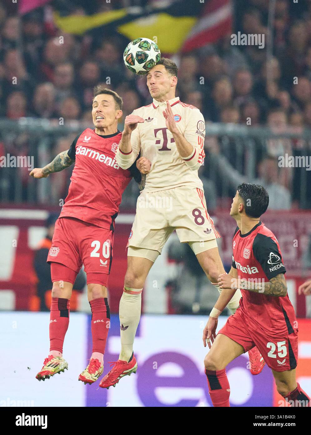 Munich, Germany. 05th Mar, 2025. Leon GORETZKA, FCB 8 compete for the ball, tackling, duel ...