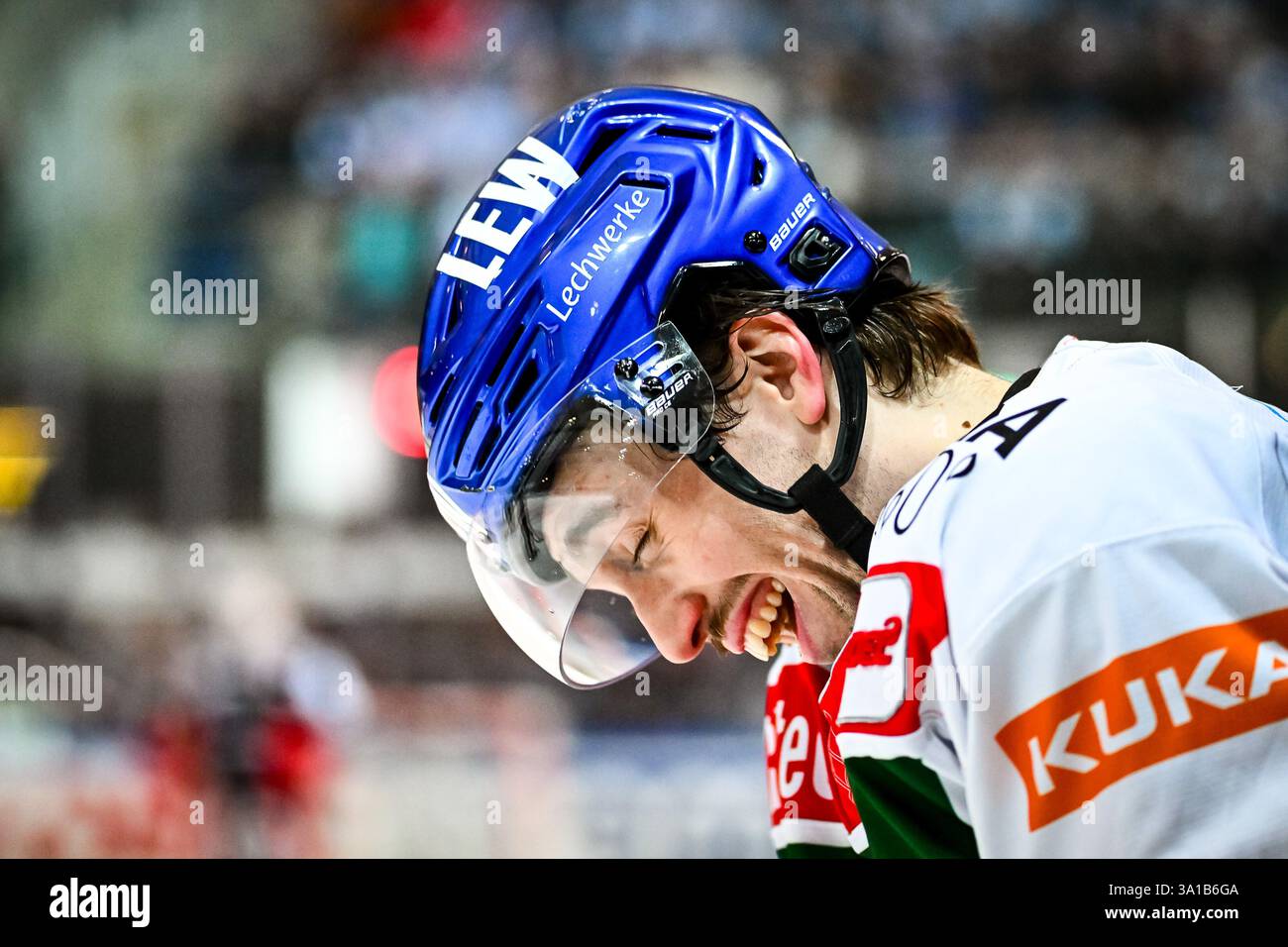 Schadenfreude, Feature, Symbolfoto, Riley McCourt (Augsburger Panther ...
