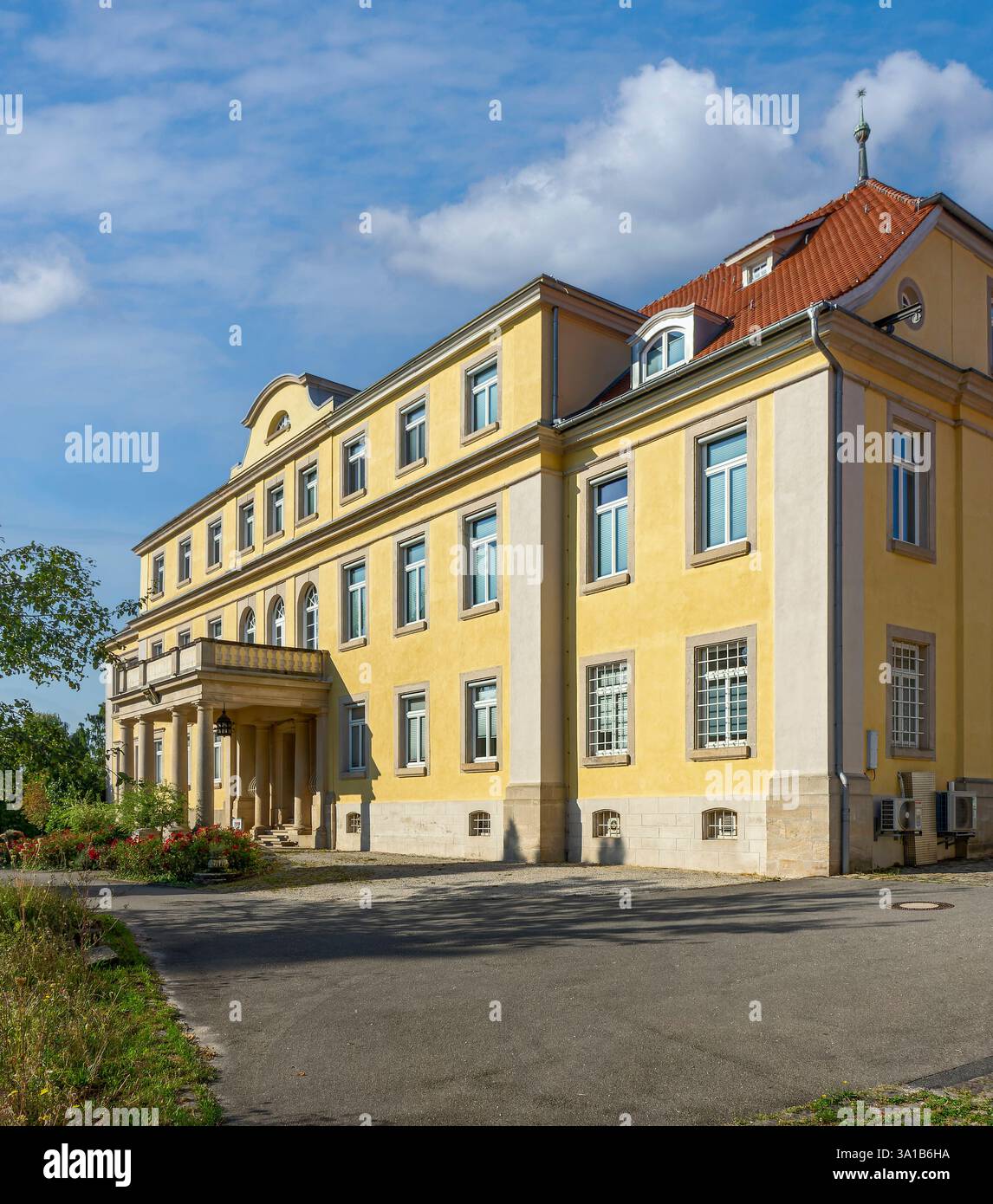 Tübingen - Weilheim - Kressbach, Kressbach Castle was built in 1766/67 ...