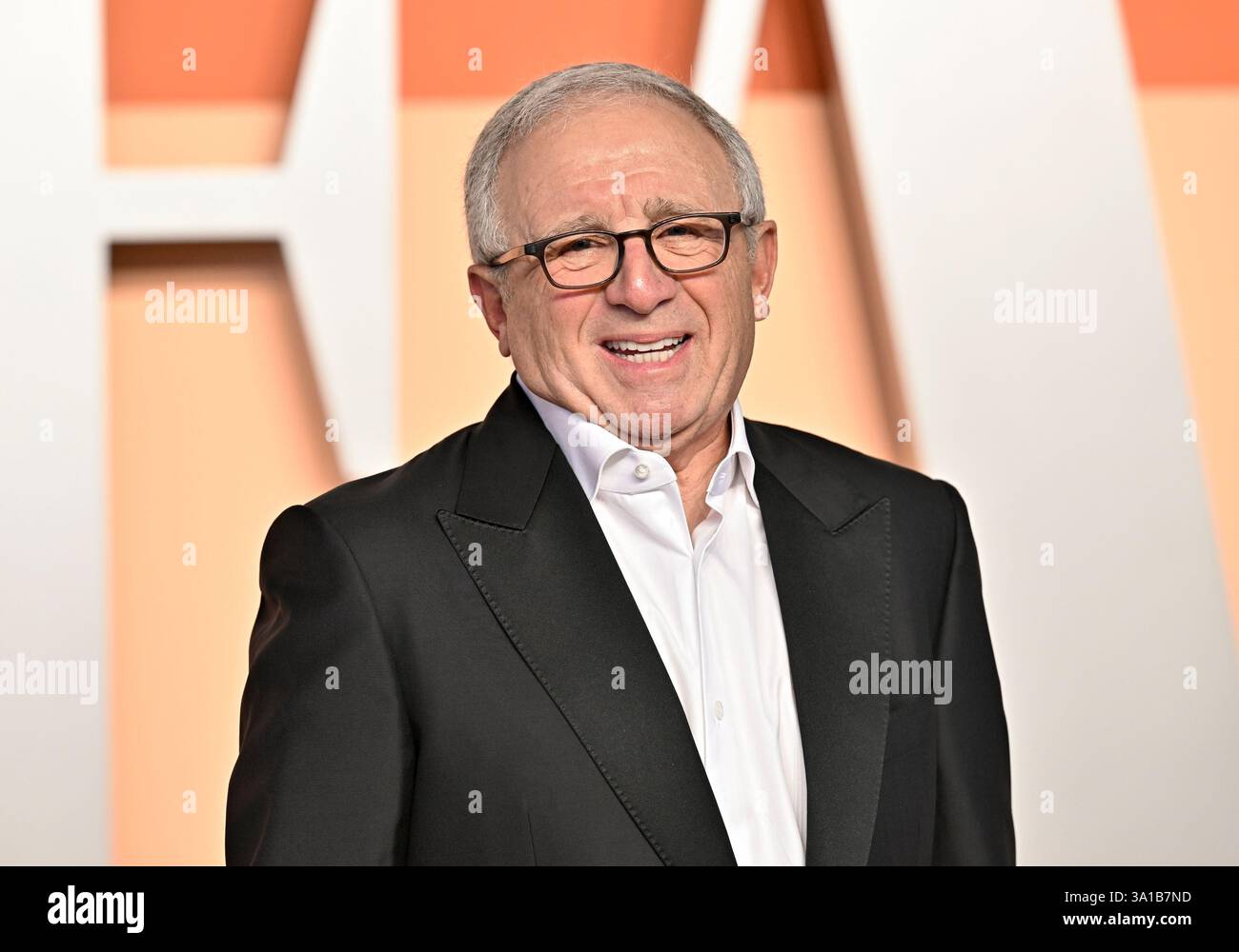 Irving Azoff arrives at the Vanity Fair Oscar Party on Sunday, March 2 ...