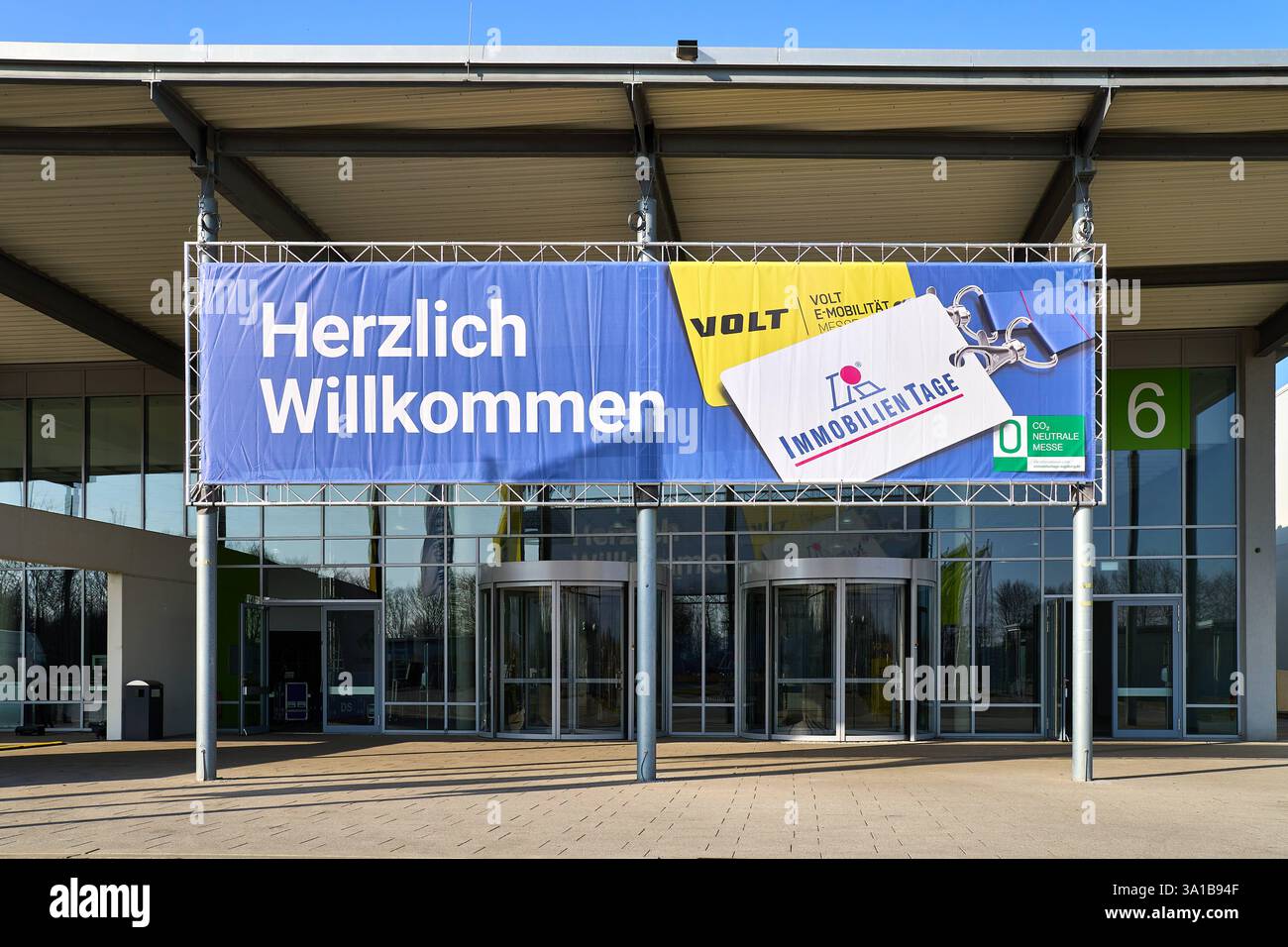 Nachhaltige immobilien hi-res stock photography and images - Alamy