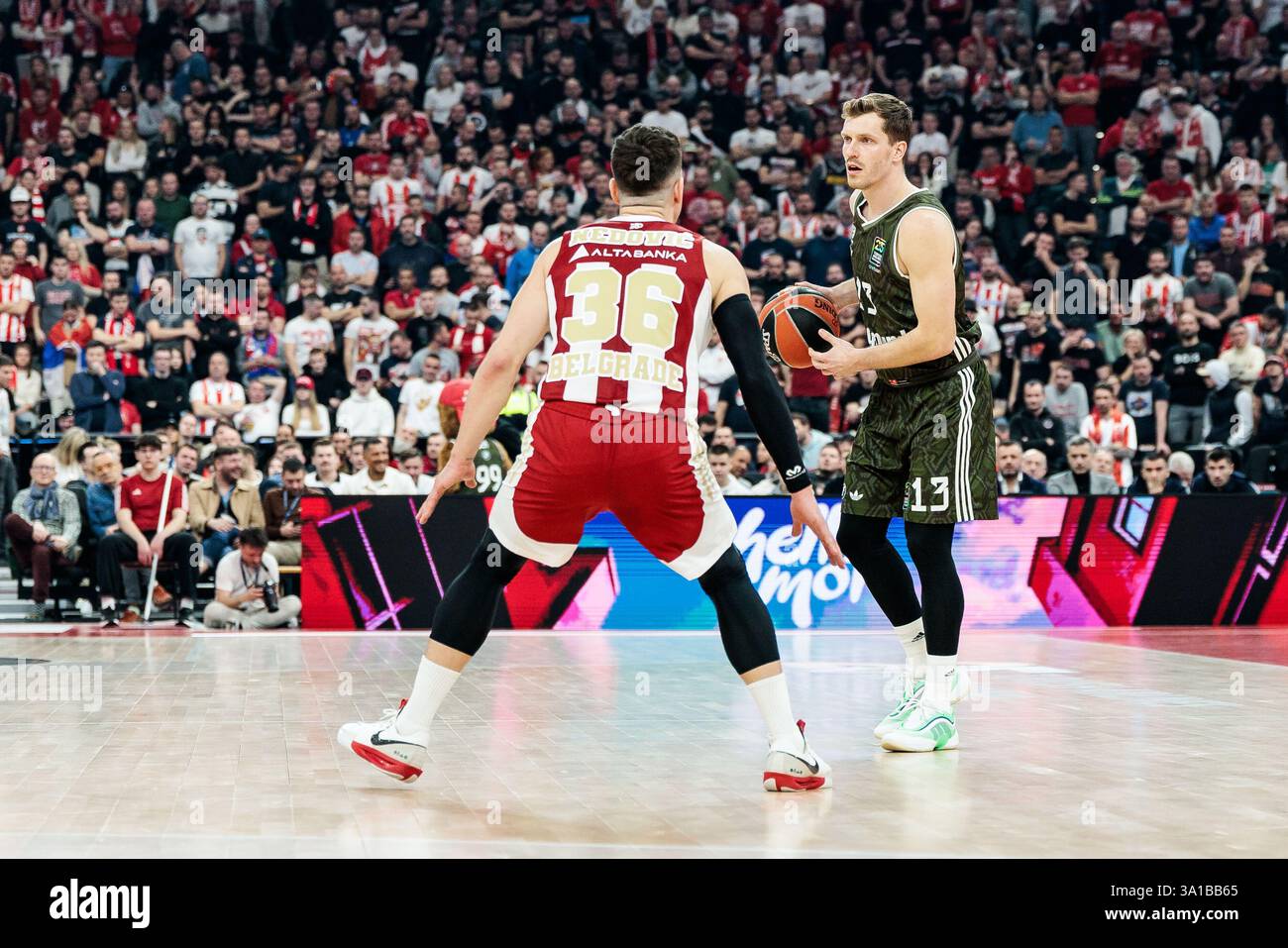 Nemanja Nedovic (Roter Stern Belgrad, 36), Andreas 'Andi' Obst (FC ...
