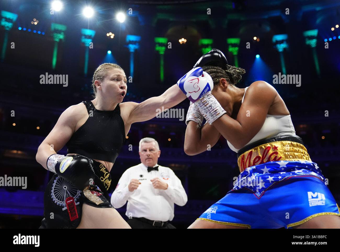 Lauren Price (left) and Natasha Jonas in the IBF, IBO and WBC World ...