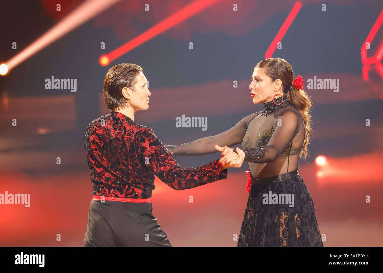 07 March 2025, North Rhine-Westphalia, Cologne: Simone Thomalla ...