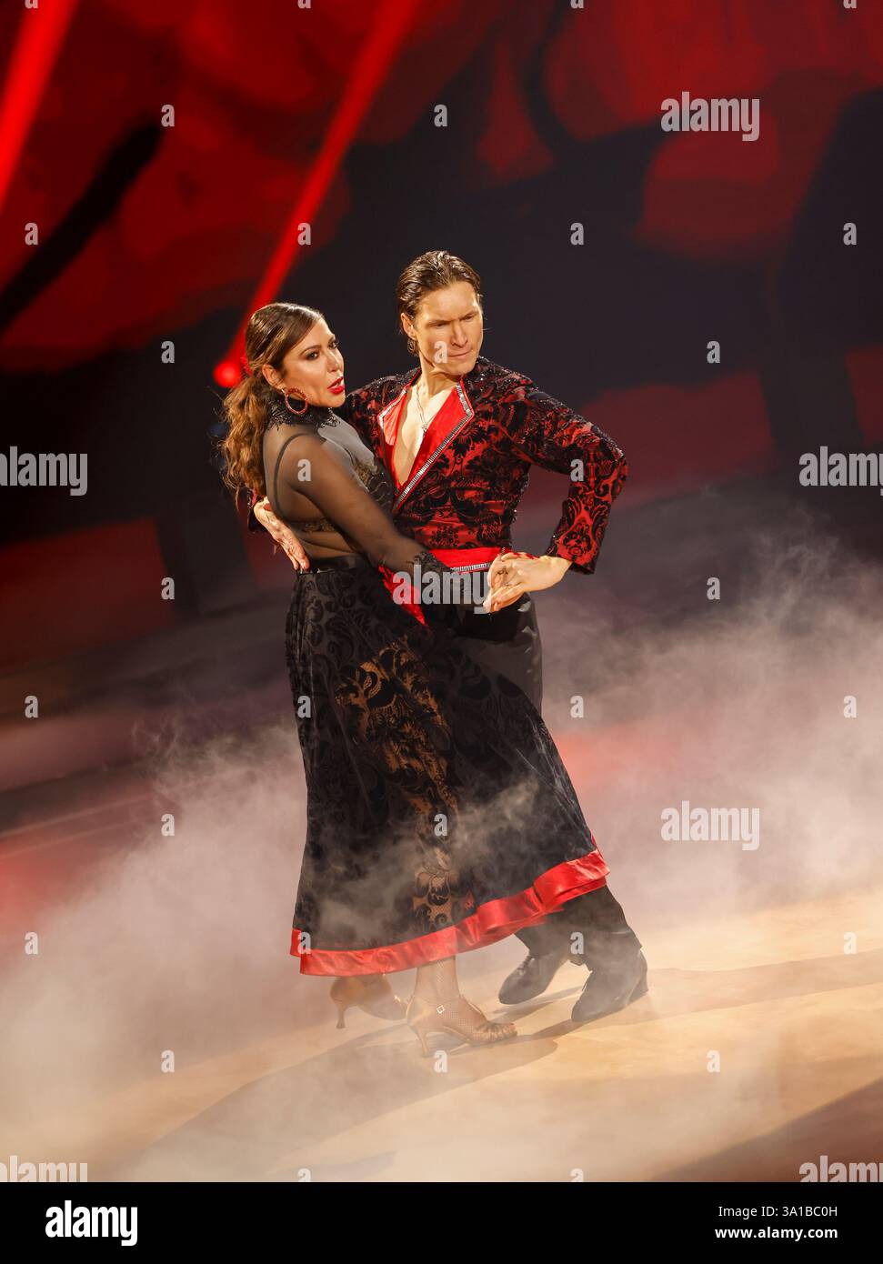 Cologne, Germany. 07th Mar, 2025. Simone Thomalla, actress, and Evgeny ...