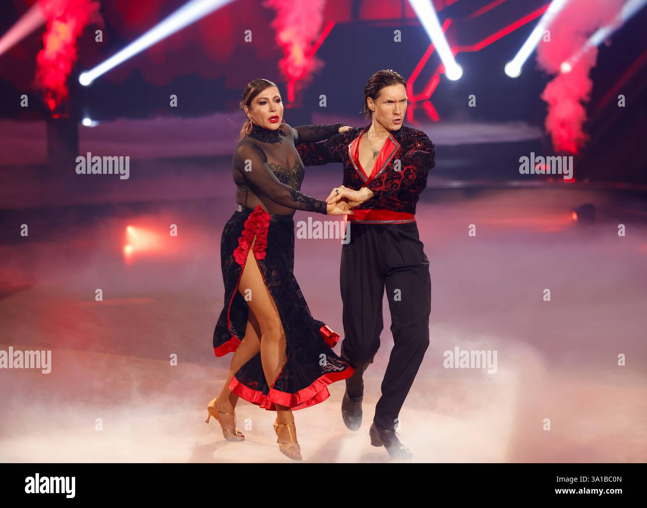 Cologne, Germany. 07th Mar, 2025. Simone Thomalla, actress, and Evgeny ...