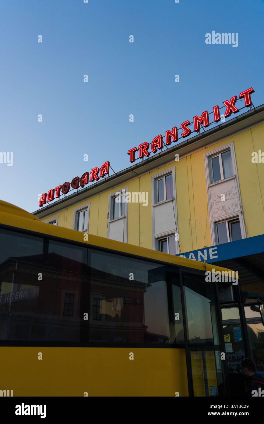 Yellow bus at the Autogara Transmix bus station Stock Photo - Alamy