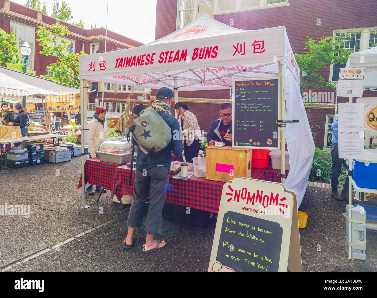 Portland, JUN 15 2023 - Daytime view of the Oregon Farmers Market Stock ...