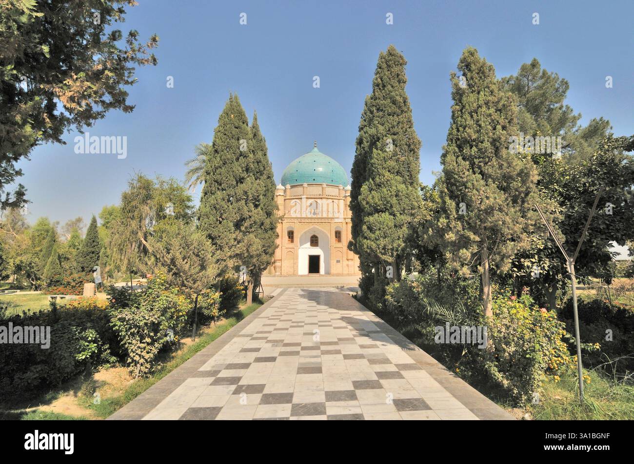 The tomb of Mirwais Khan Hotak in Kandahar, Afghanistan Stock Photo - Alamy