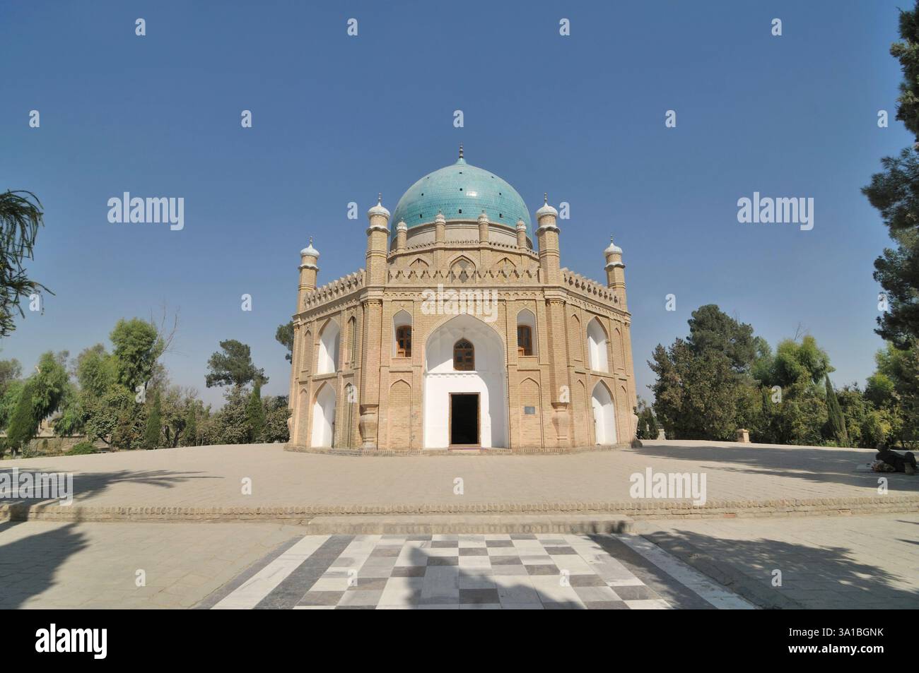 The tomb of Mirwais Khan Hotak in Kandahar, Afghanistan Stock Photo - Alamy