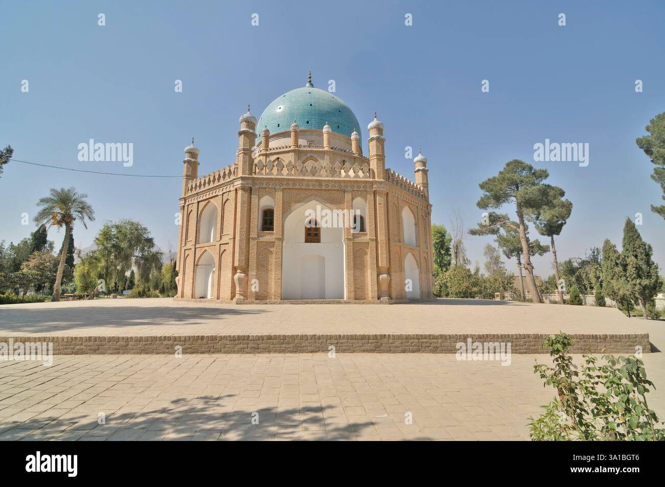 The tomb of Mirwais Khan Hotak in Kandahar, Afghanistan Stock Photo - Alamy