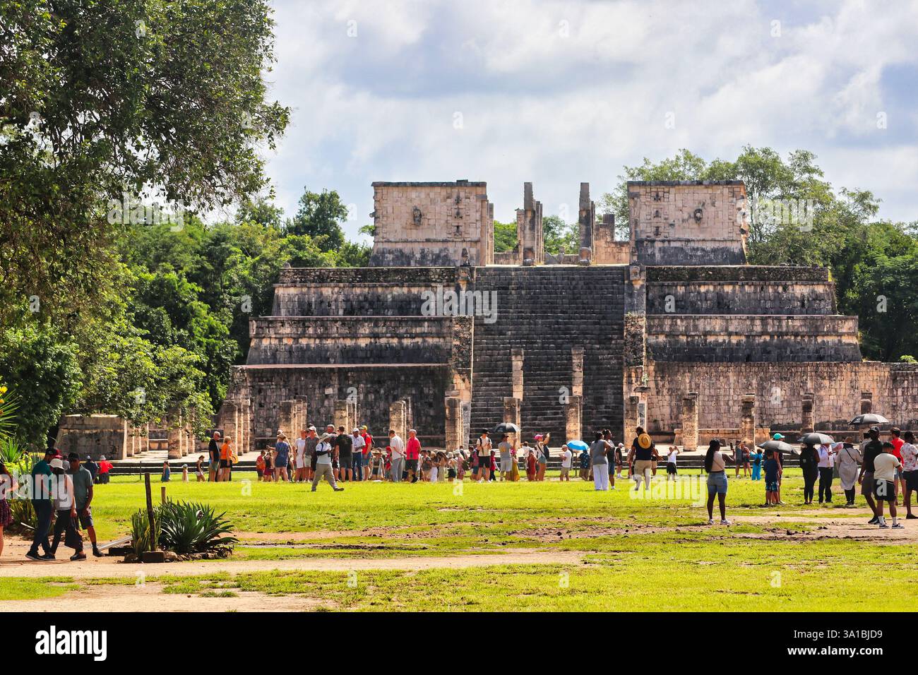 Temple of the Warriors,dedicated to the god Tlalchitonatiuh with a ...