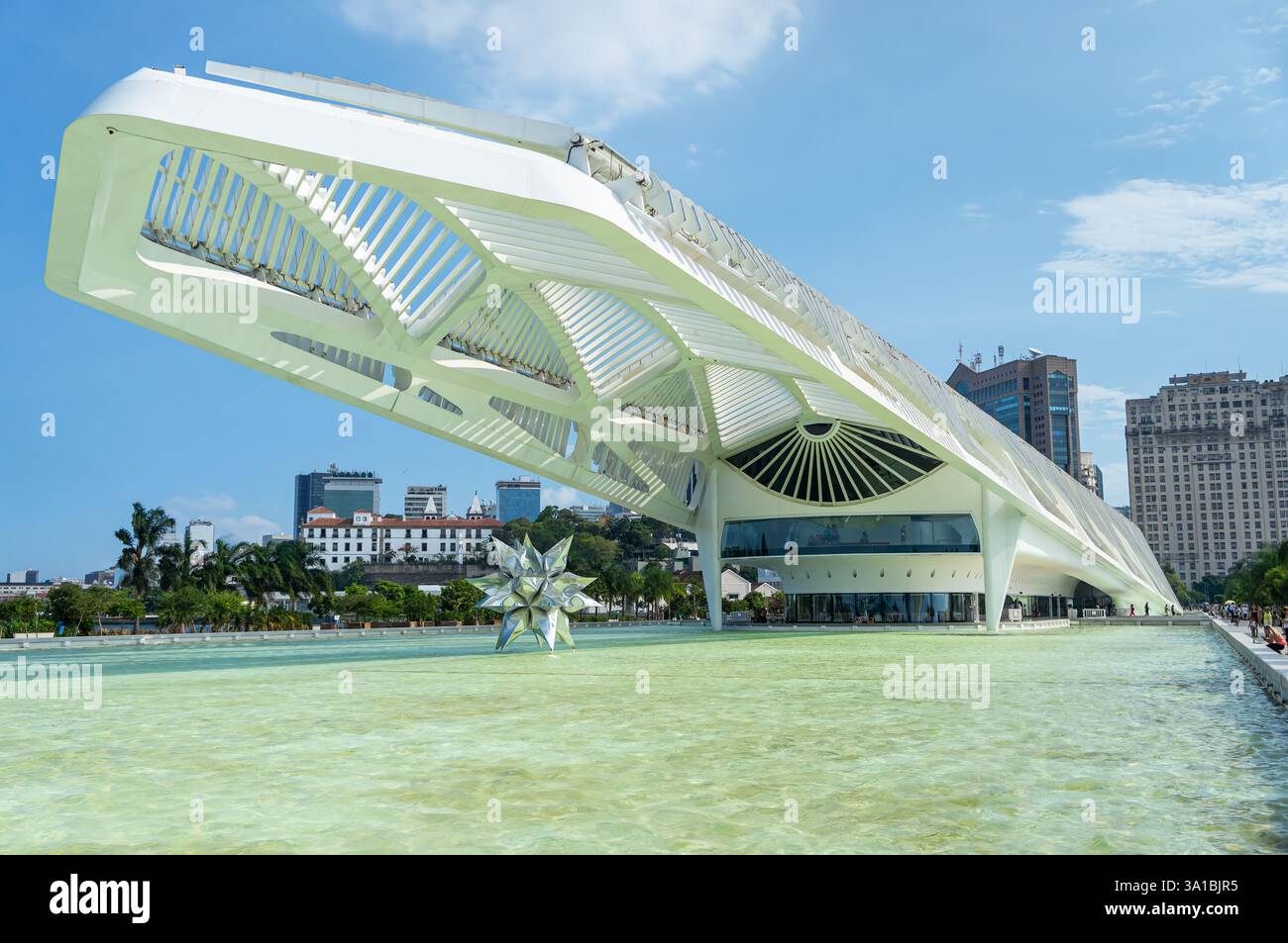 Blue star contemporary art museum hi-res stock photography and images ...