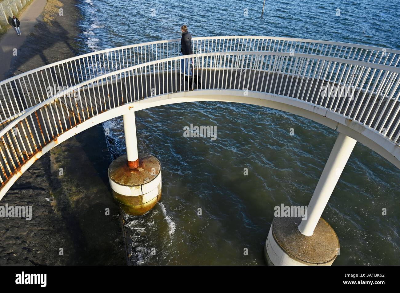 Gypsy Bridge crosses over the C2C railway and Coast Path (King Charles ...
