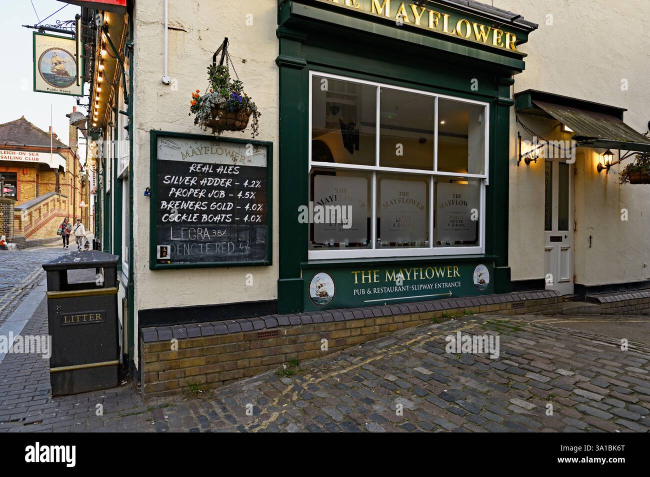 The slipway entrance to The Mayflower, public house (CAMRA winner x 3 ...