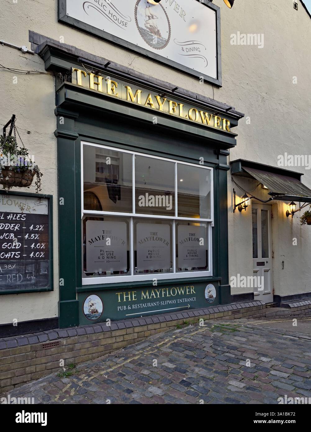The slipway entrance to The Mayflower, public house (CAMRA winner x 3 ...