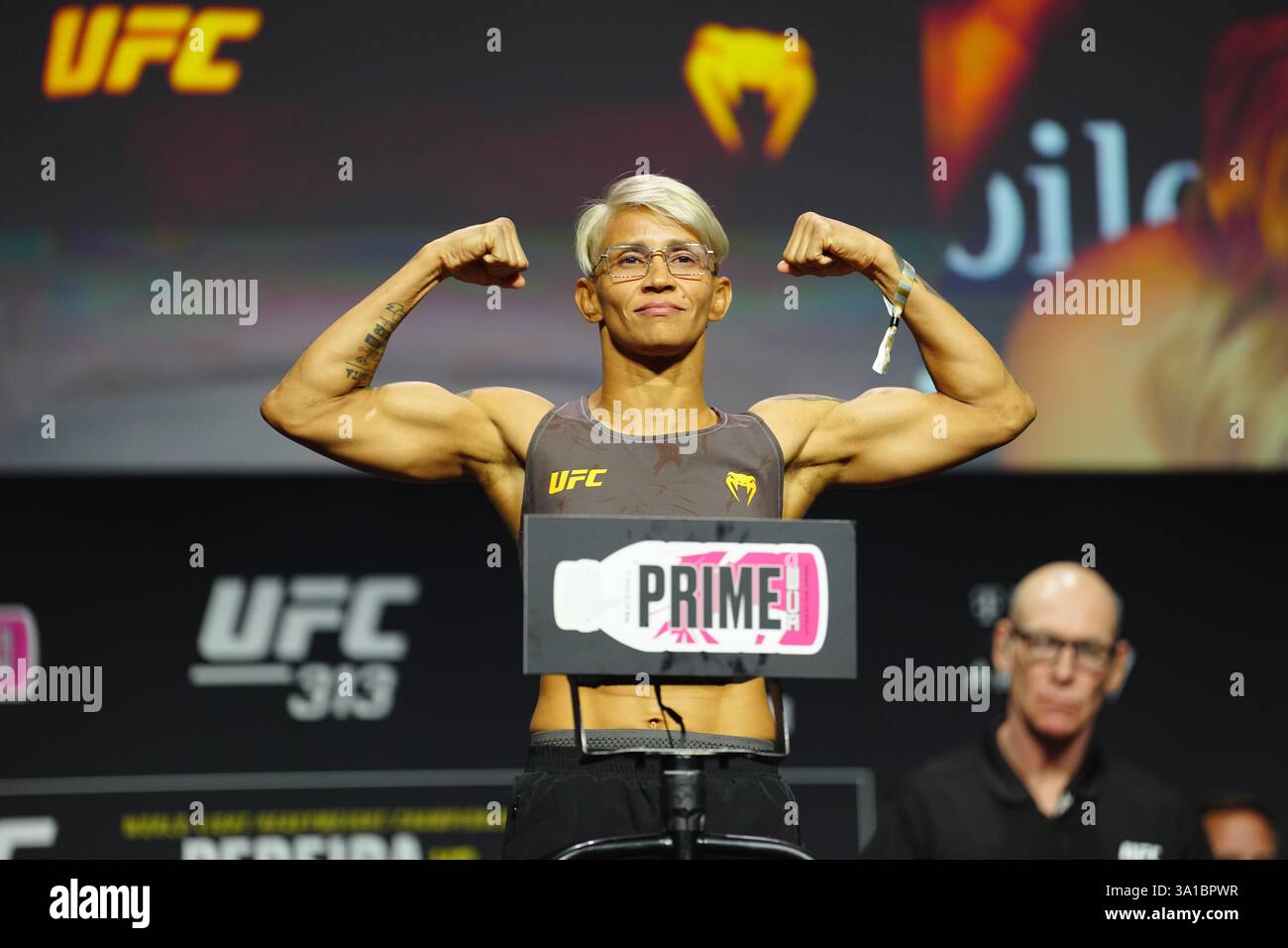 LAS VEGAS, NV - MARCH 7:Amanda Lemos steps on the scale for the ...