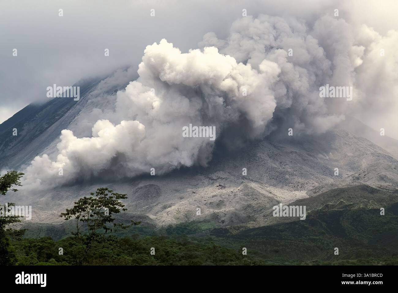 Arenal Volcano, Pyroclastic Eruption March, 2001, Arenal Volcano ...