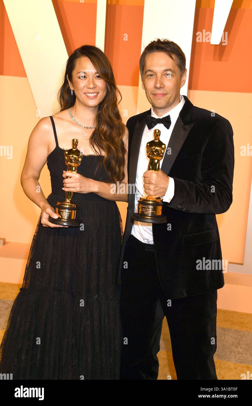 BEVERLY HILLS, CALIFORNIA - MARCH 03: Samantha Quan, Sean Baker attends ...