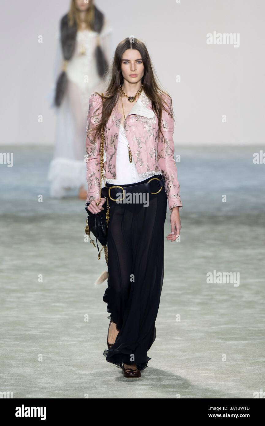 Model Libby Taverner walks on the runway during the Chloe Ready to Wear Fashion Show at Paris ...