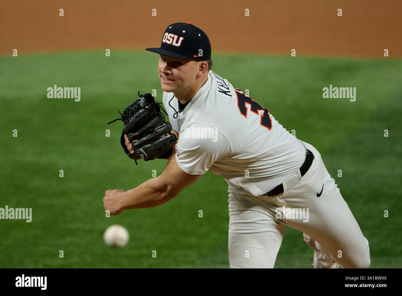 Oregon State Beavers pitcher Nelson Keljo (36) during an NCAA baseball ...