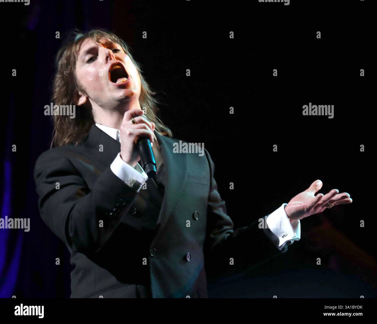 March 6, 2025, New York, New York, USA: Singer LUKE SPILLER of THE ...