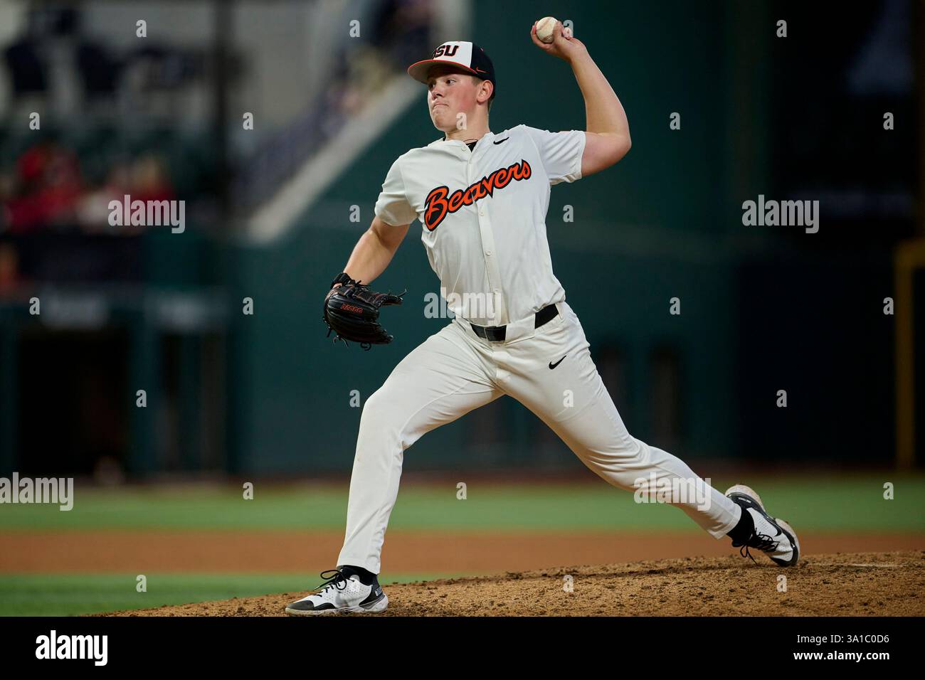 Oregon State Beavers pitcher Ethan Kleinschmit (24) during an NCAA ...