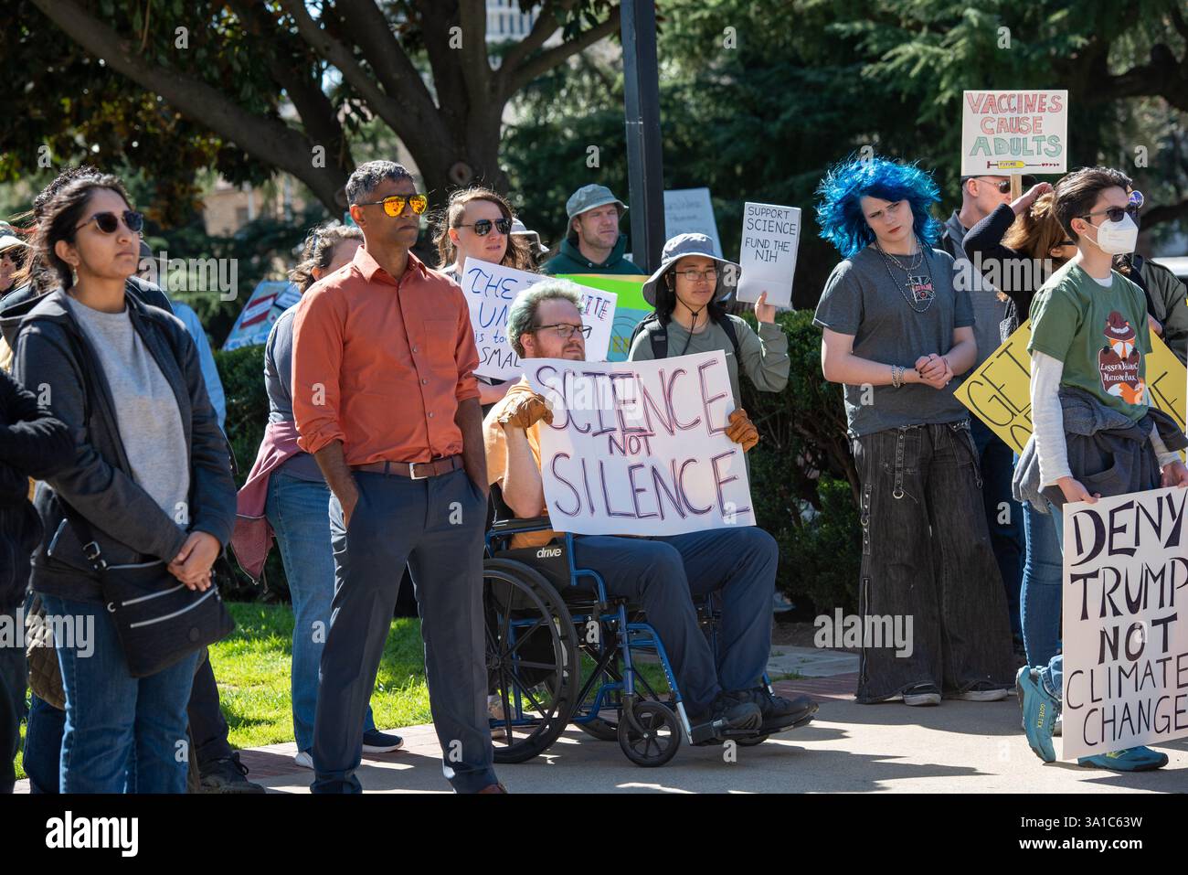 Sacramento, California, USA. March 7, 2025. Stand up for Science ...